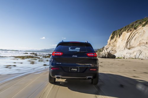 2014 Jeep Cherokee rear | Torque News
